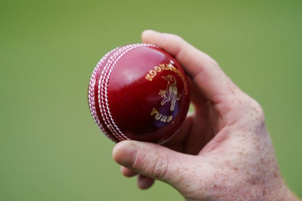 The Best Way to Shine a Cricket Ball - How Does It Help Swing Bowling