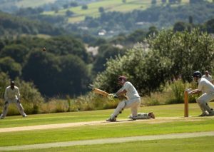 Taking Guard in Cricket – Pros & Cons of All Batting Guards