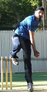 Doosra Ball in Cricket - What is it and How to Bowl the Doosra?