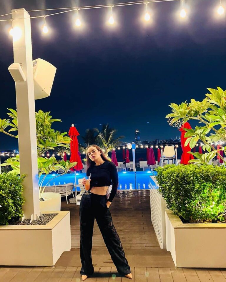 Rishabh Pant's Girlfriend: Learn About Isha Negi - ItsOnlyCricket