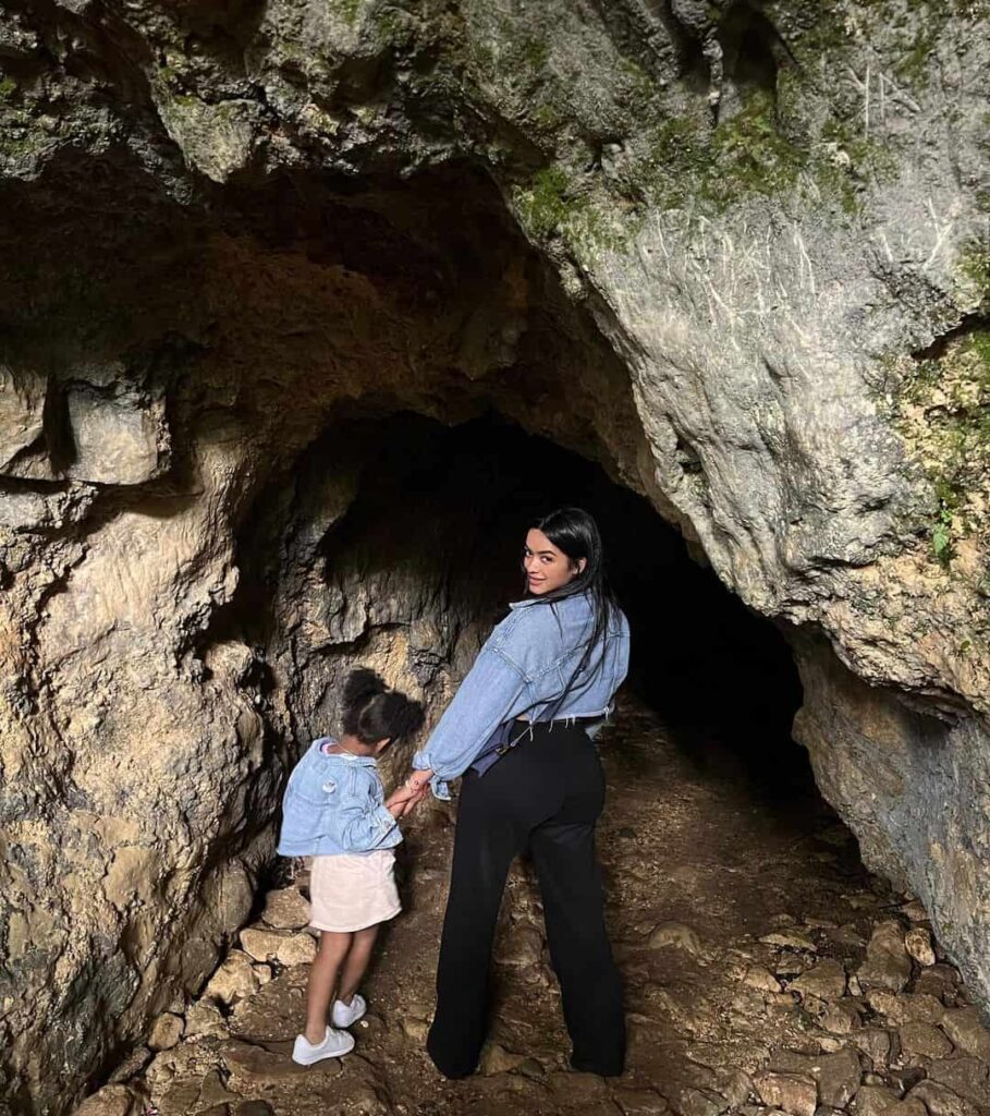 Who Is Andre Russell's Wife? - ItsOnlyCricket