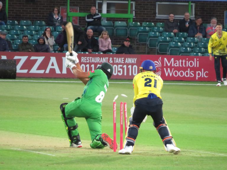 10 Ways to Get Out in Cricket: Dismissals Explained